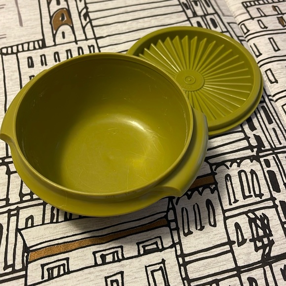 Tupperware | Kitchen | Vintage 97 Fall Harvest Tupperware Storage Bowl ...